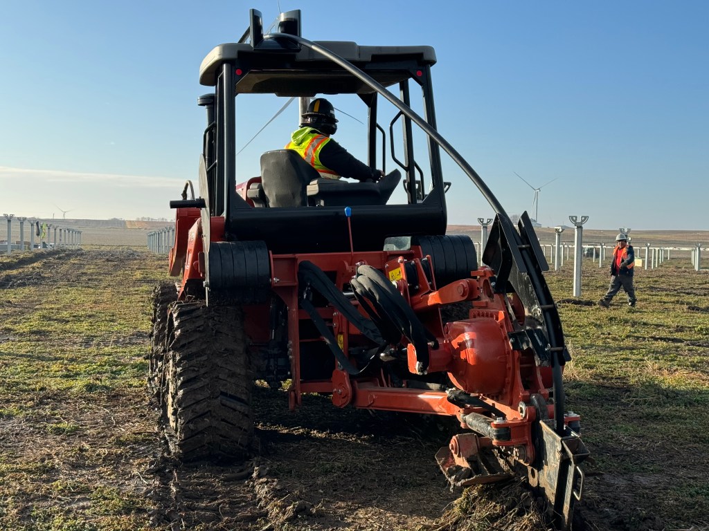 Vibratory Plow Operator/Laborer – Jolma Utilities